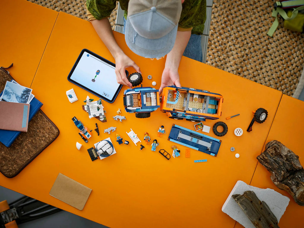 LEGO City Arctic Explorer Science Lab Truck 60471 - Polar Research ...